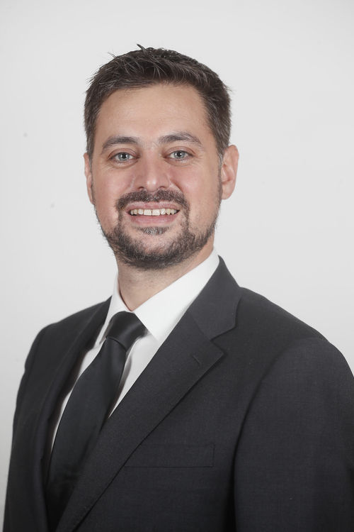 Reseña Biográfica Daniel Manouchehri Lobos - Reseñas biográficas ...